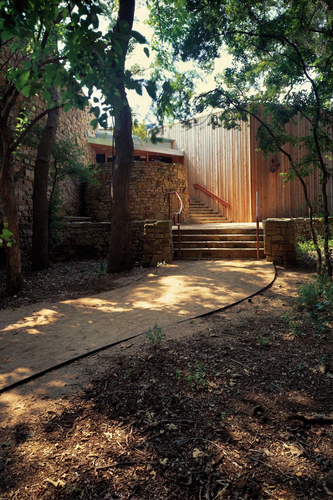 River Legacy Living Science Center - Jones Studio Inc