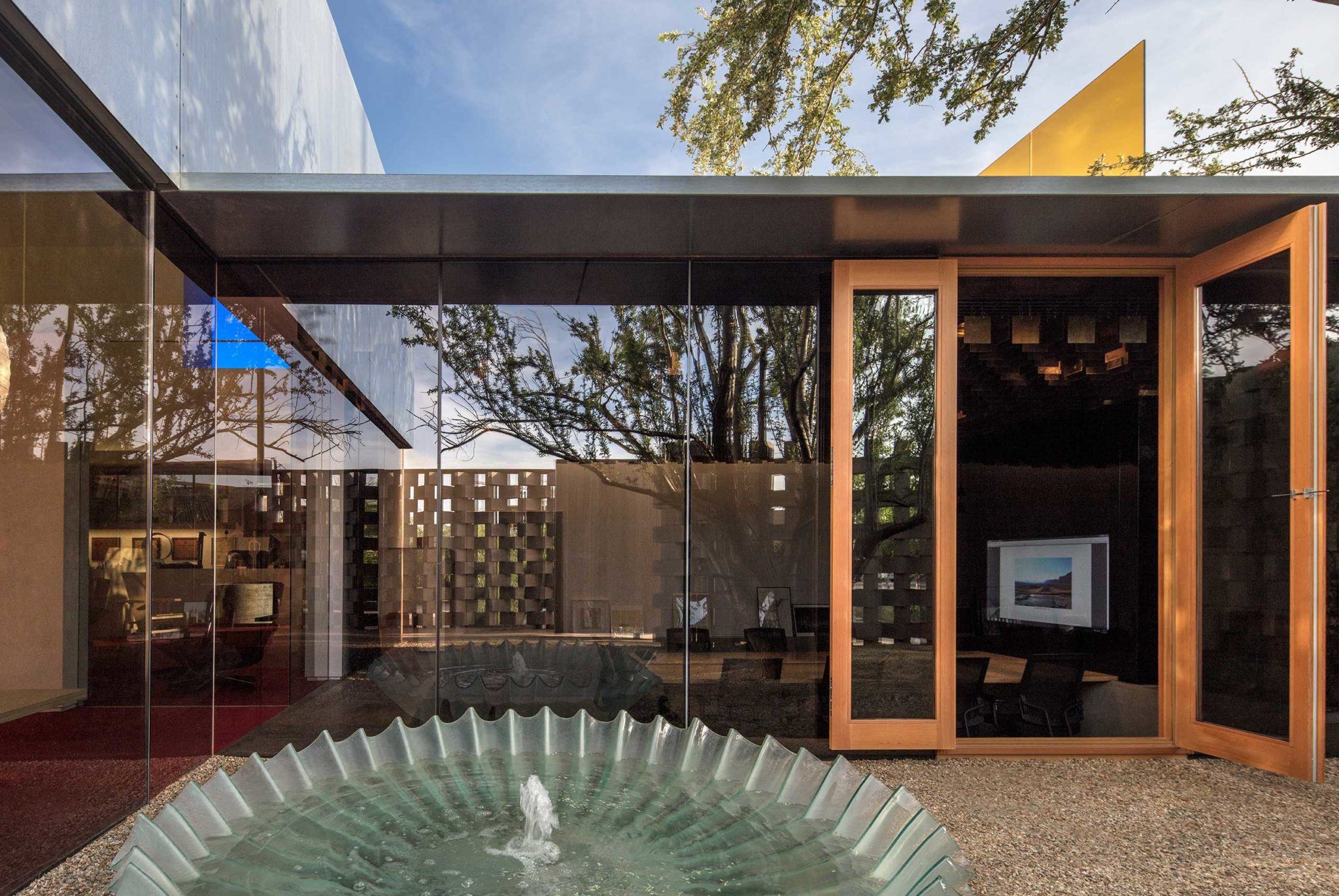 Jones Studio Office - Jones Studio Inc